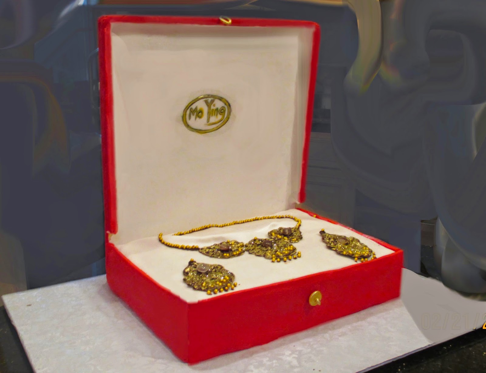 Artnscience Creations: Jewelry Box Cake