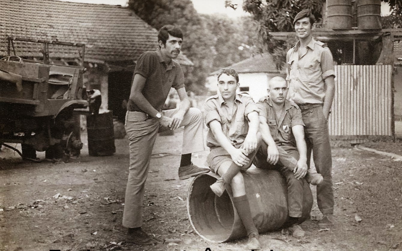 Luís Graça & Camaradas da Guiné: Guiné 63/74 - P12258: Álbum ...