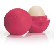 Velvet Purple Lips: EOS el bálsamo labial definitivo.