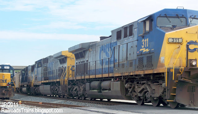 RAILROAD Freight Train Locomotive Engine EMD GE Boxcar BNSF,CSX,FEC,Norfolk Southern,UP,CN,CP ...