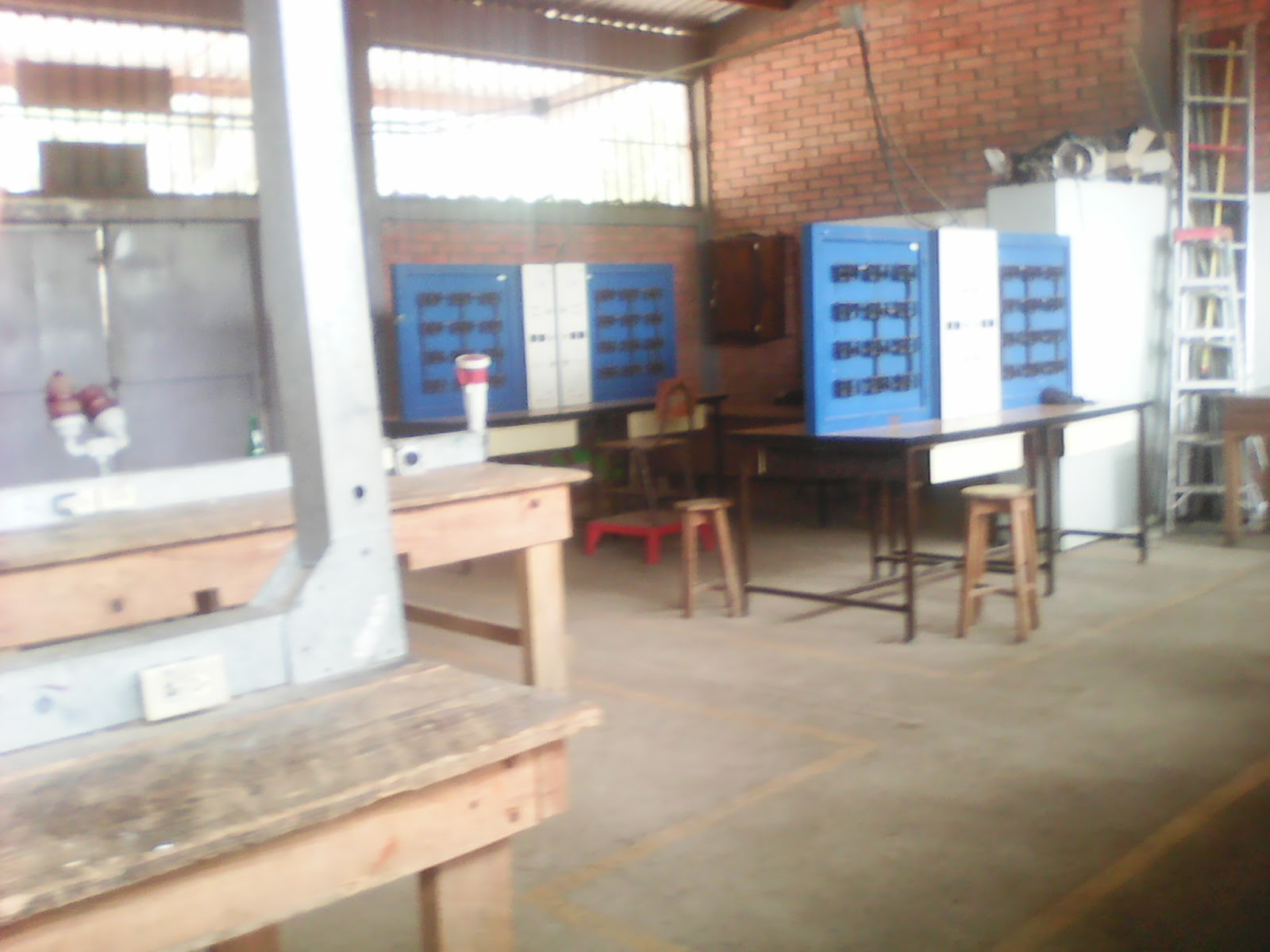 TALLERES INSTITUTO HECTOR V. MEDINA: TALLER DE ELECTRICIDAD