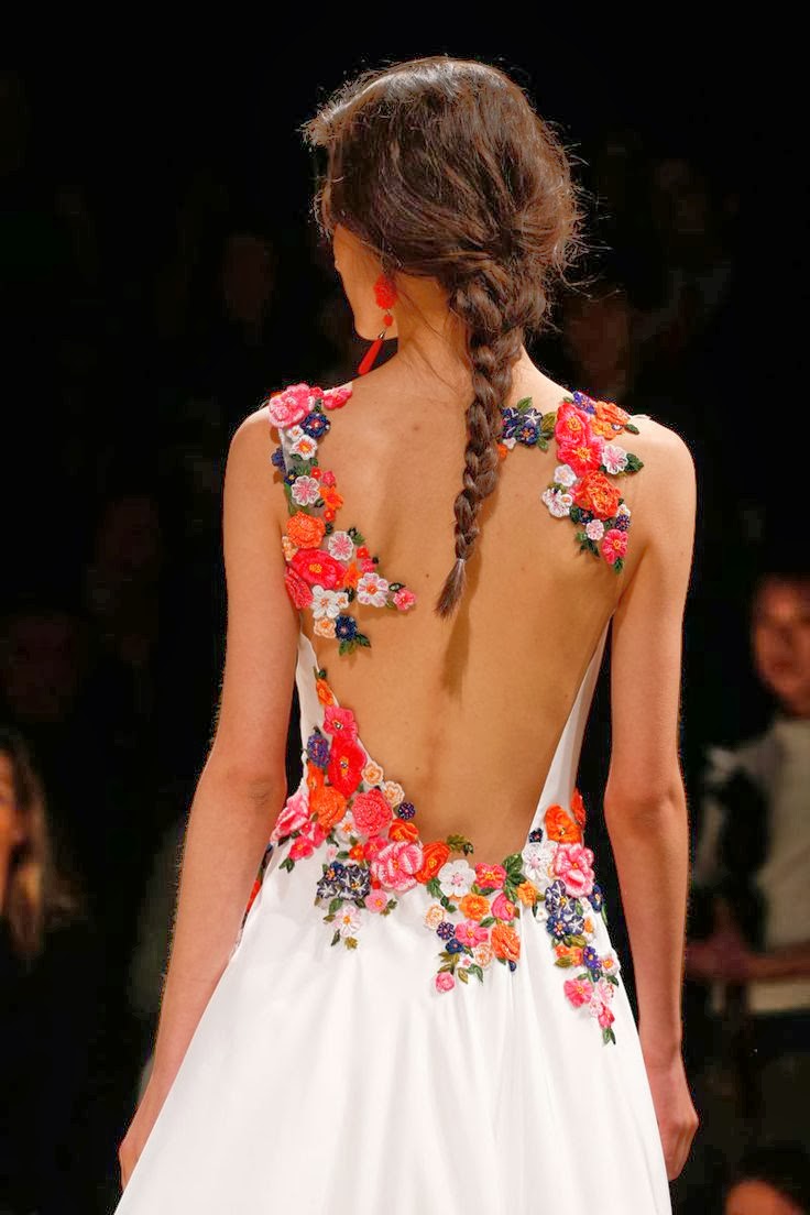 Absolutely stunning flowers back dress | Luvtolook | Virtual Styling