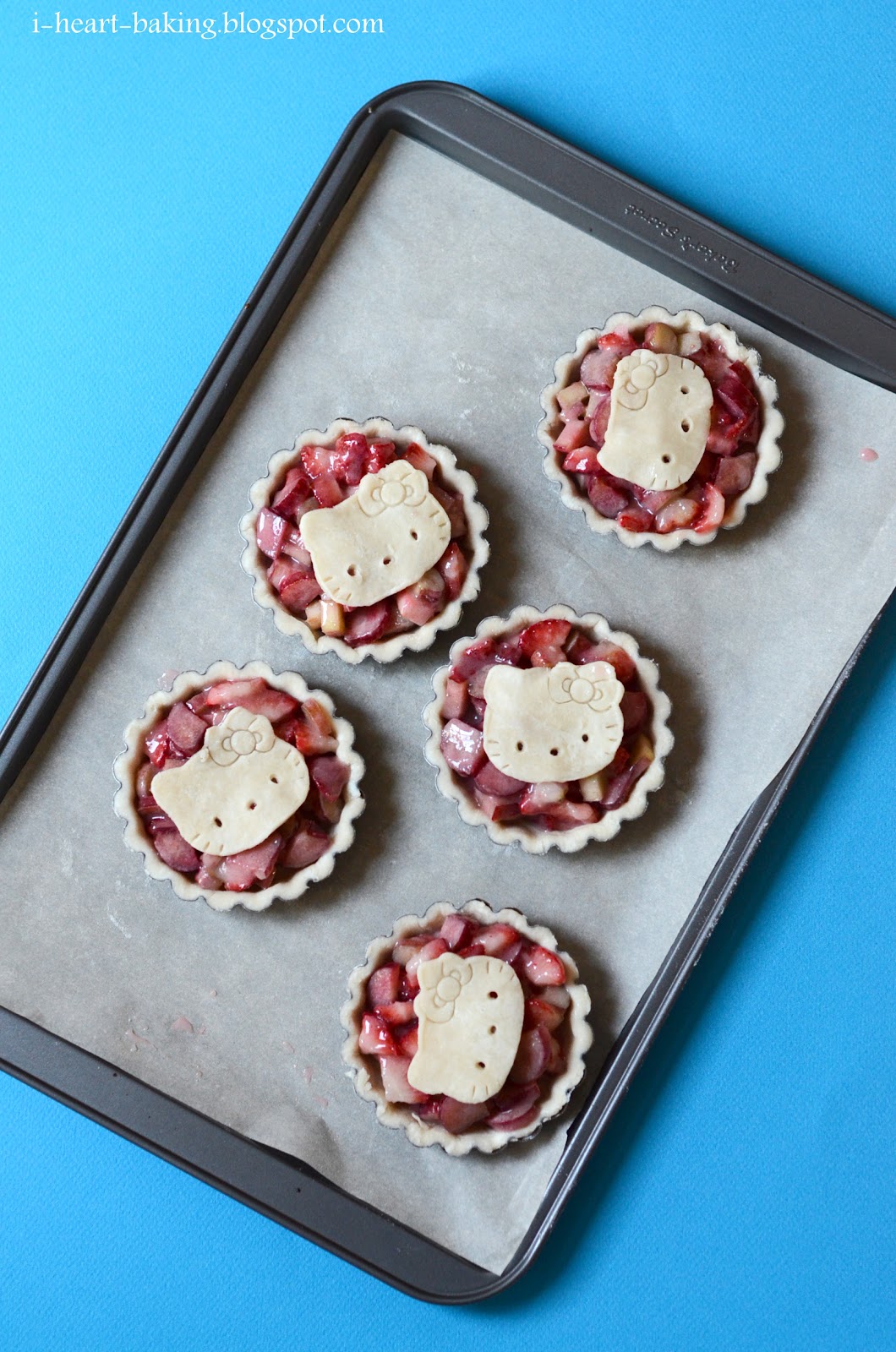 i heart baking!: hello kitty strawberry rhubarb tartlets