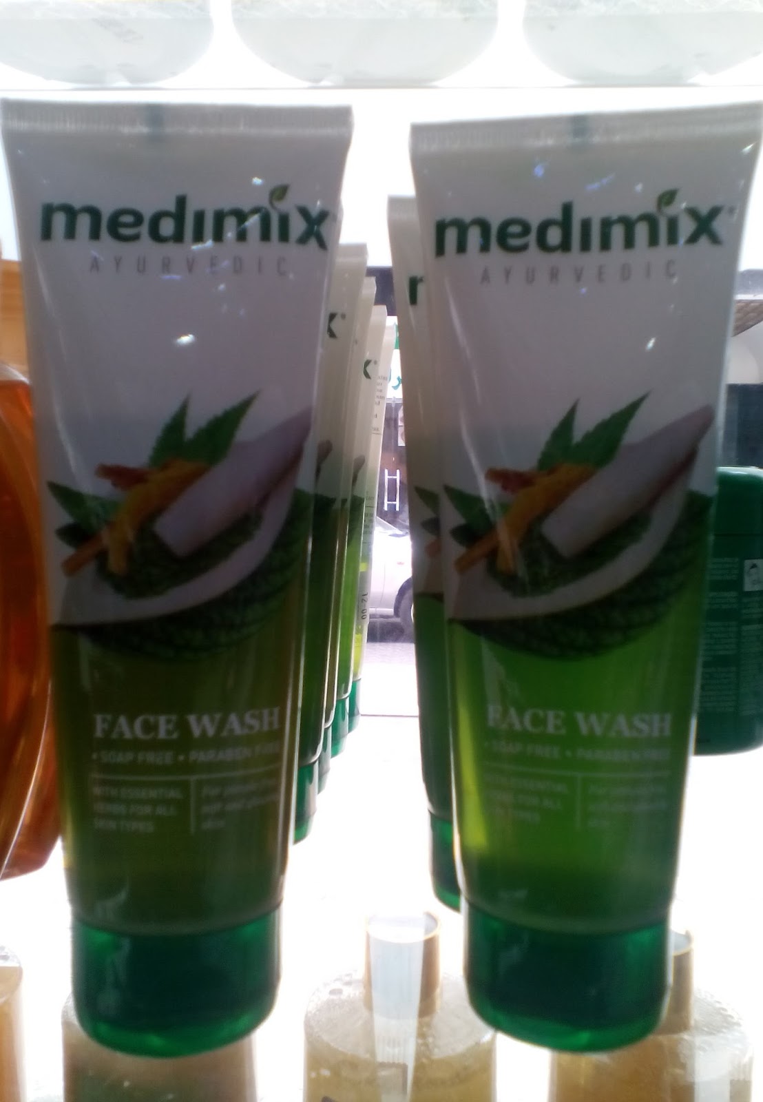 Raspberry Cosmetics Trading: Medimix Ayurvedic Face Wash