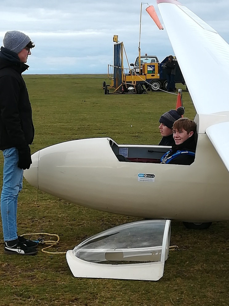 Devon & Somerset Gliding Club News: Tues 22nd October - Long Mynd