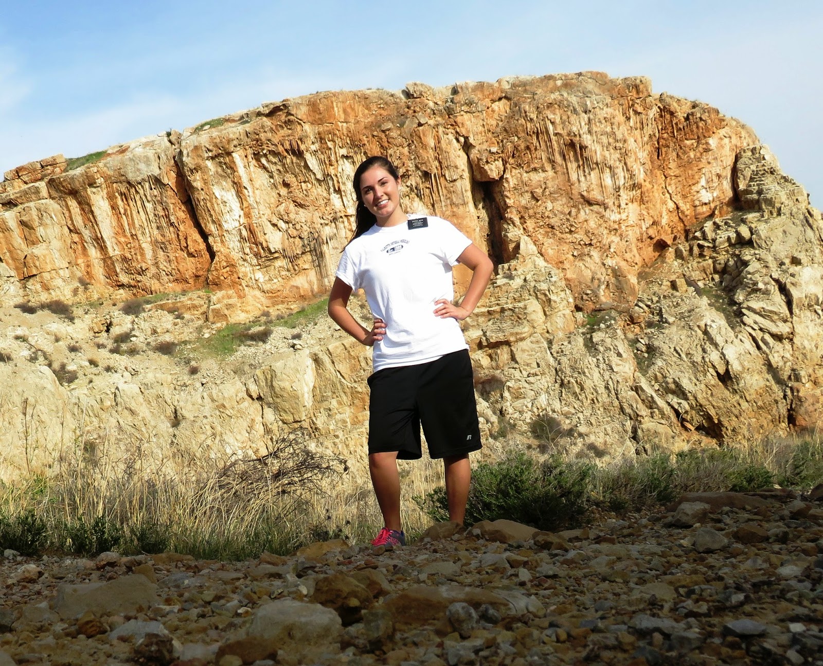 Hermana Camille Arce in Málaga, Spain: El Libro de Mormon es la Palabra de Dios!