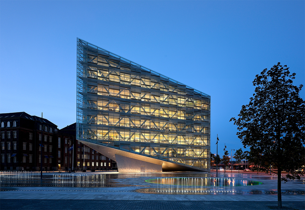 ARTE, ARQUITECTURA Y DISEÑO: THE CRYSTAL, COPENHAGEN