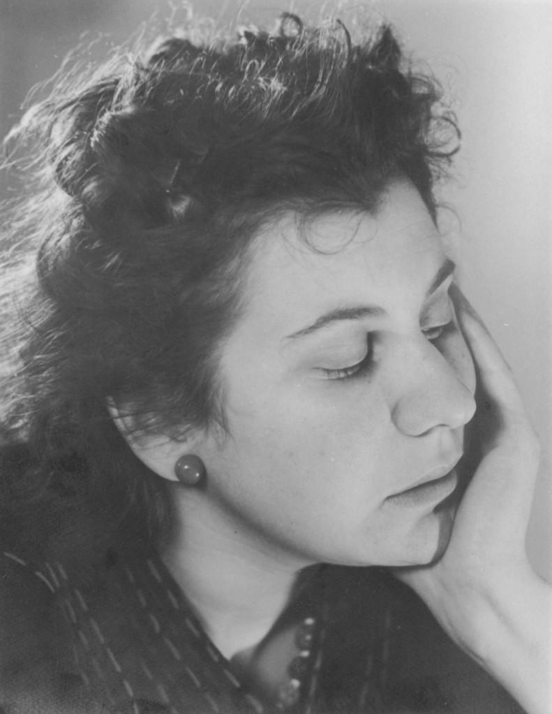VINTAGE PHOTOGRAPHY: Etty Hillesum