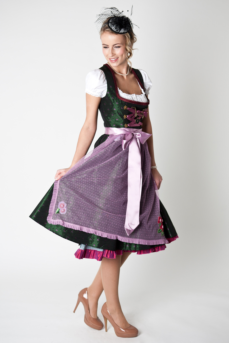 Martha Ayres Denk: OKTOBERFEST - O QUE USAR: Dirndls mais elaborados