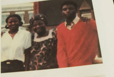 Seal singer Scars,his Children,Unseen mum,Heidi and Erica Packer.