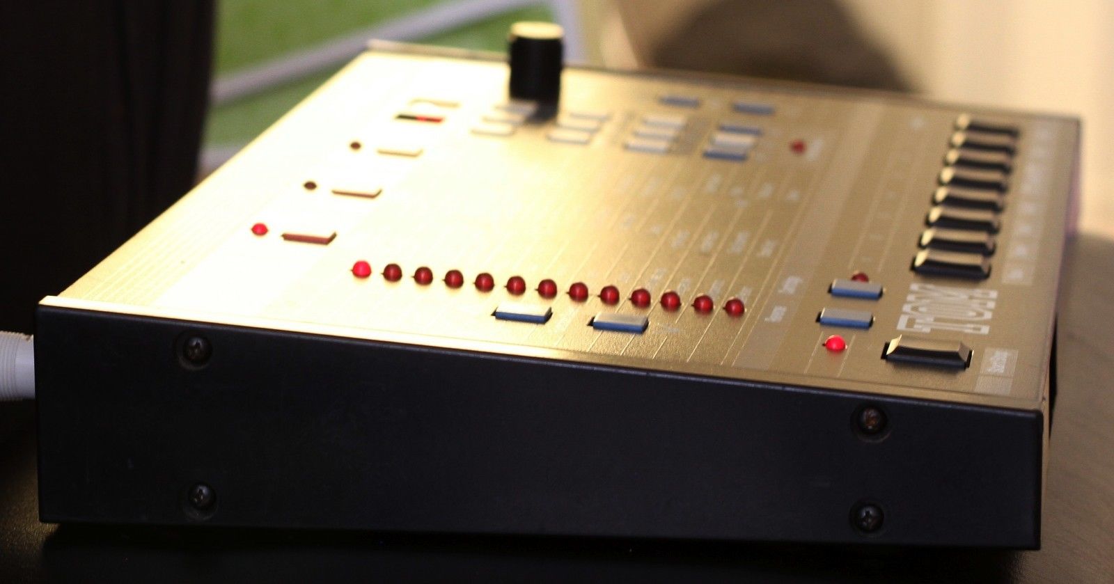 MATRIXSYNTH: Sequential Circuits TOM - Vintage Digital Drum Machine