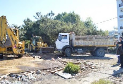 ΤΡΕΛΟ ΠΛΙΑΤΣΙΚΟ... ΜΕ ΤΖΙΠΑΚΙΑ ΚΑΙ ΘΡΑΣΟΣ ΠΑΝΕ ΚΑΙ ΚΛΕΒΟΥΝ ΣΤΗΝ ΠΑΤΡΑ ...