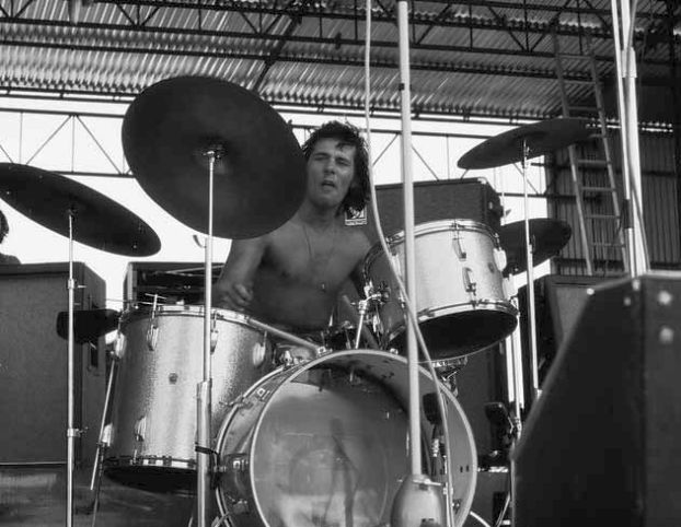 Valvulado: The Aynsley Dunbar Retaliation