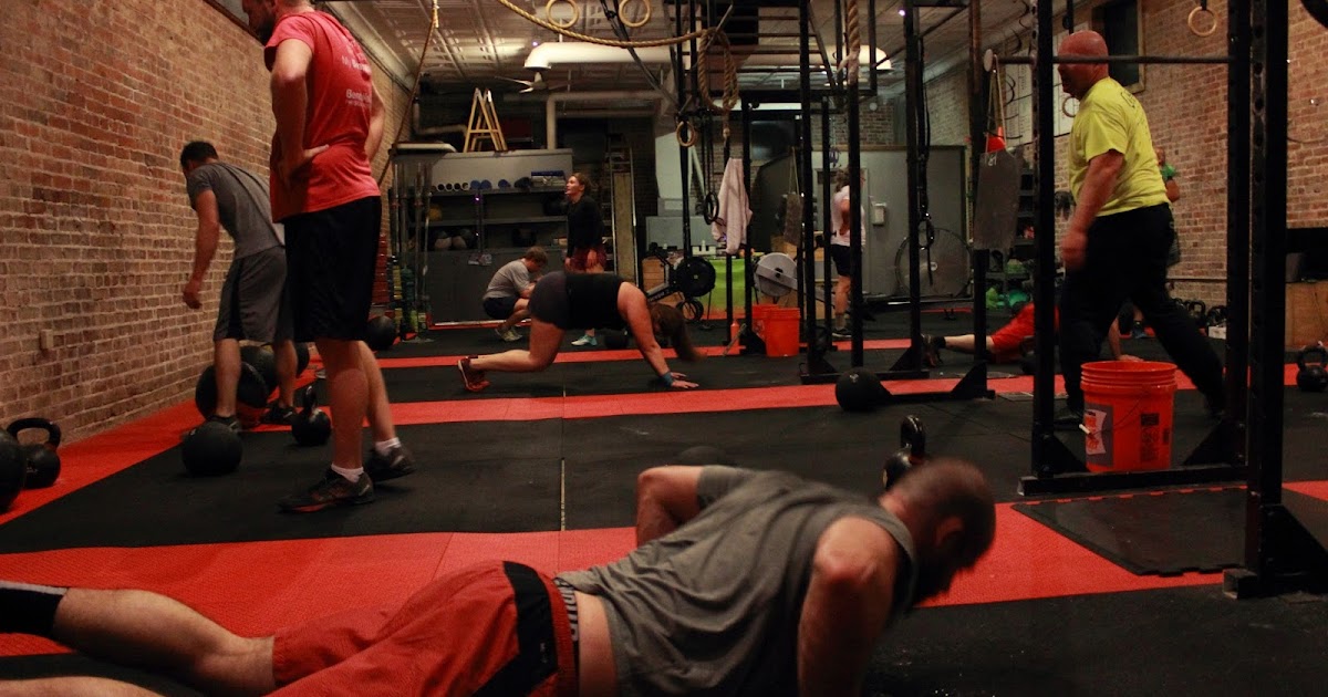 Carport CrossFit: HSC, HSPU