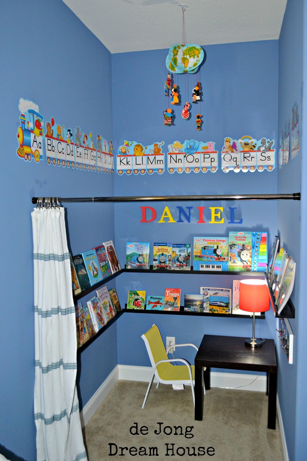 de Jong Dream House: Tour: Boy's Room