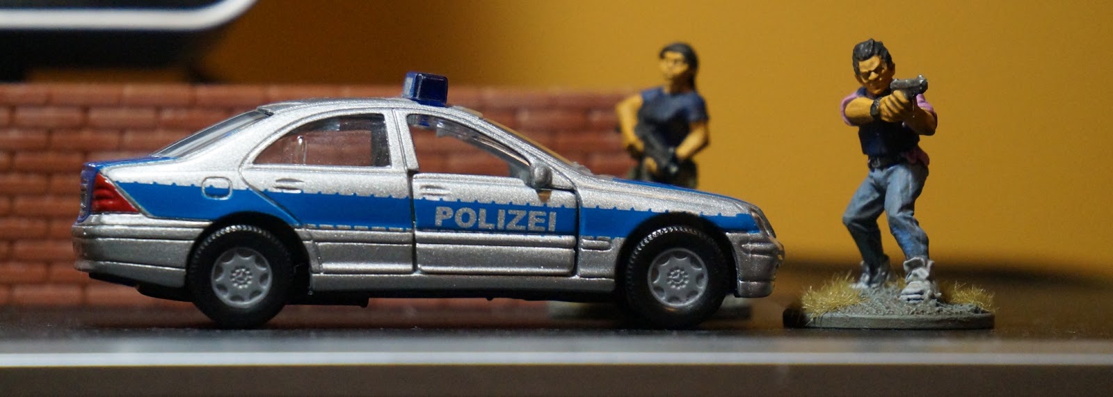 10x28mm : 28mm Civilian Vehicles, Part II: Siku