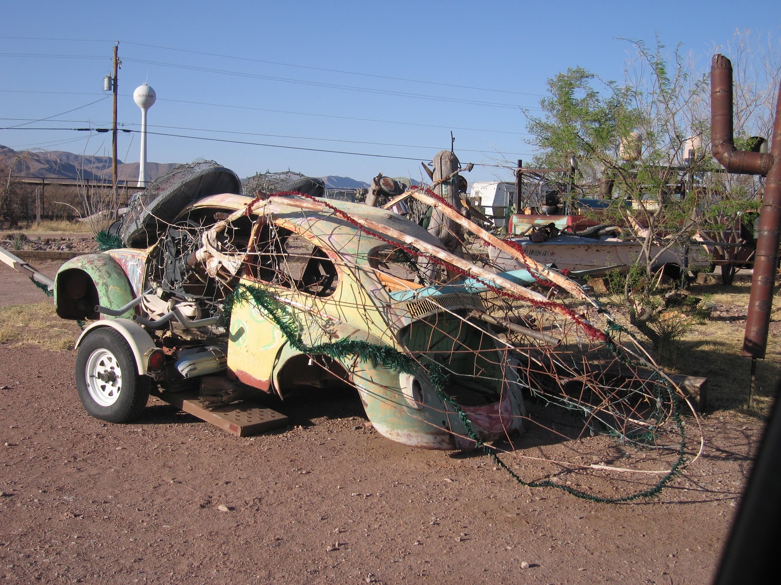 Trailer Blazing: Life in an 18-Footer: Texas Tea Tea-Baggin' Towns Tour