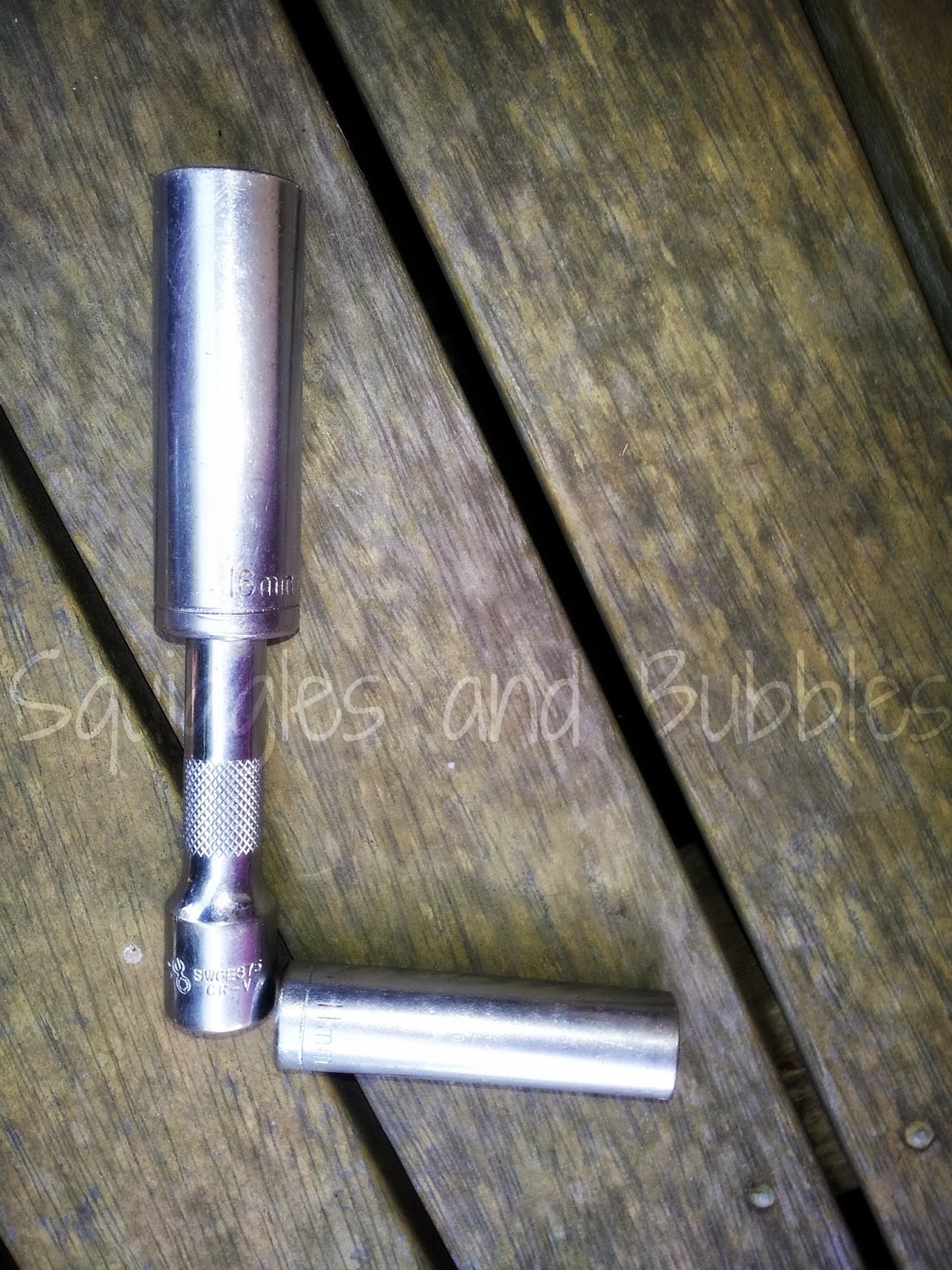 Squiggles and Bubbles: Making Letters with Tools