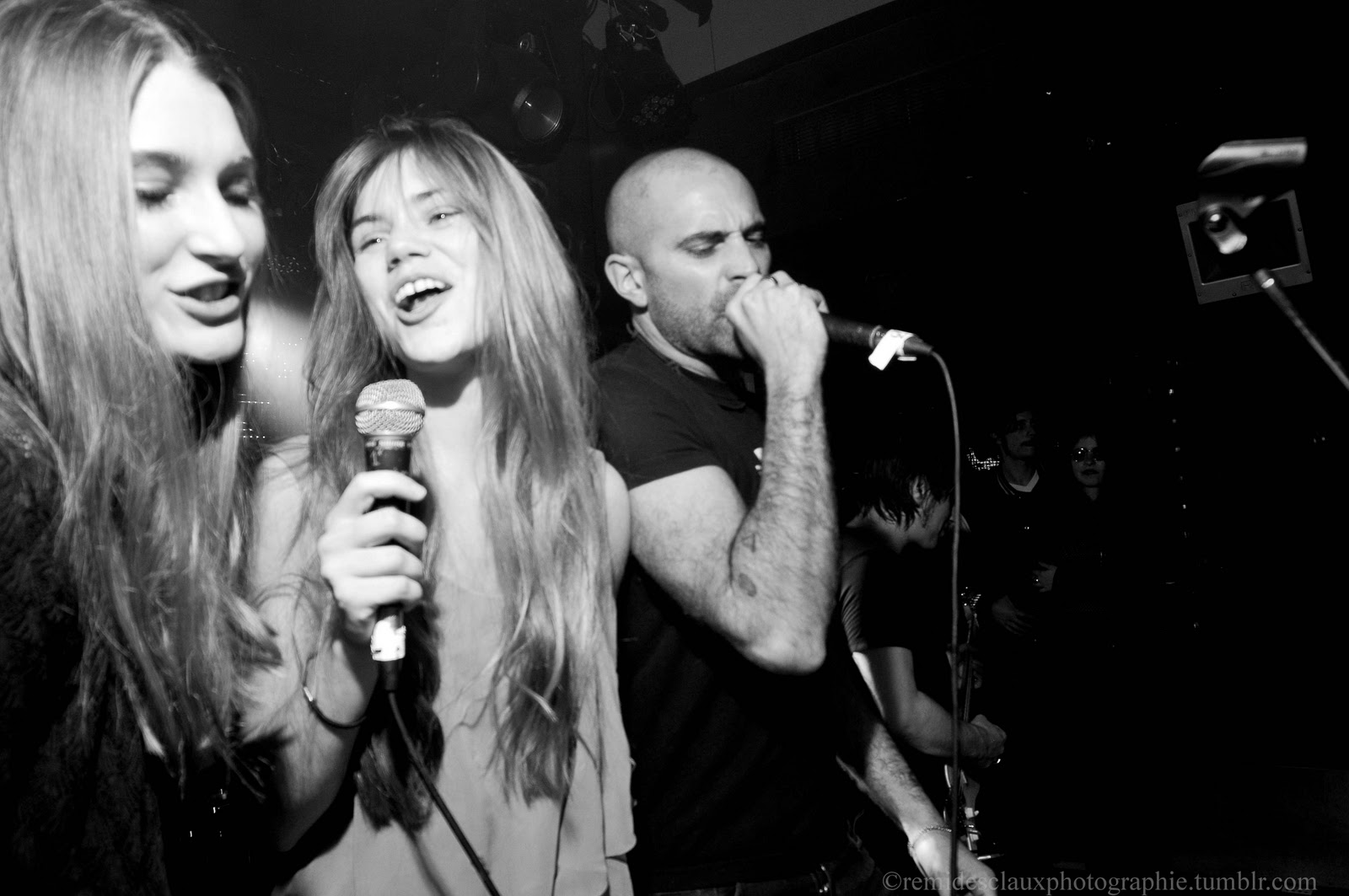 Nicolas Ullmann Mille Visages: KARAROCKÉ