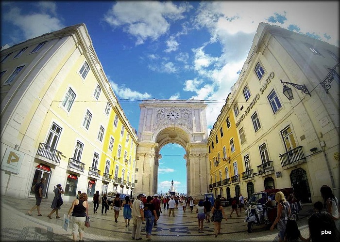 PRETO, BRANCO, E...: LISBOA TEM UM NOVO MIRADOURO... - Arco da Rua Augusta