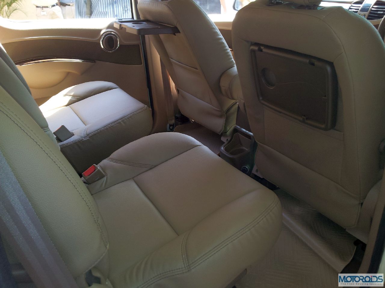 MAHINDRA LAUNCHED NEW FACELIFTED XYLO ~ Auto Motoring