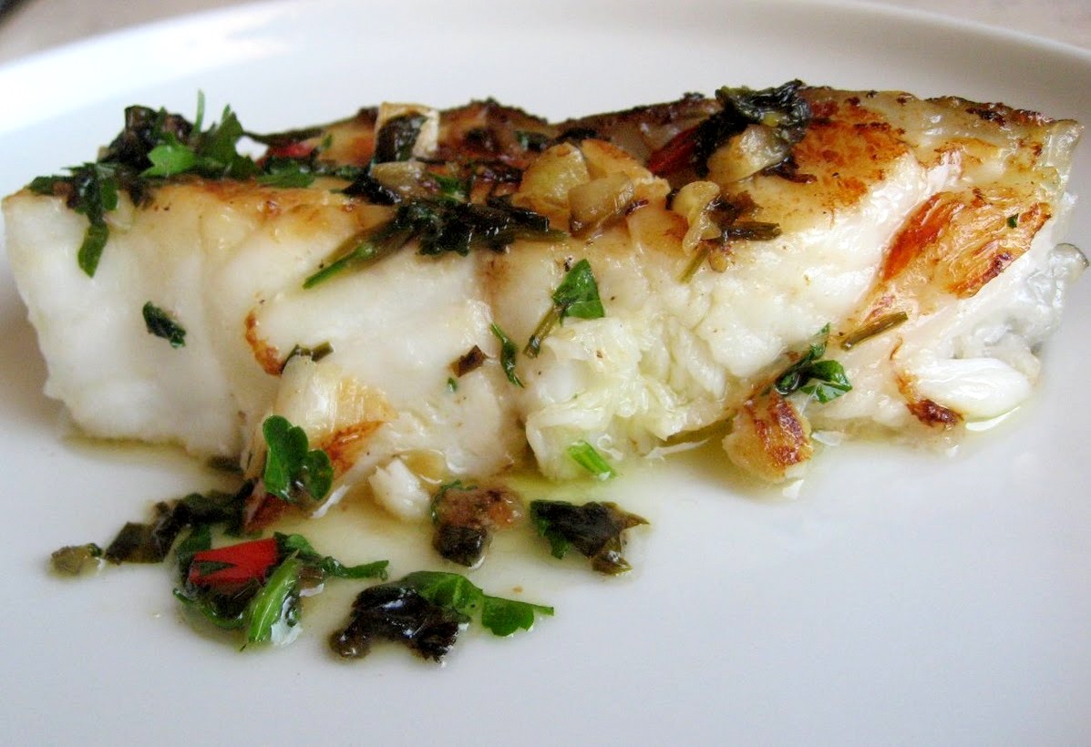 k o n y h a t ú r a: Grillezett laposhal-steak korianderes fűszervajjal