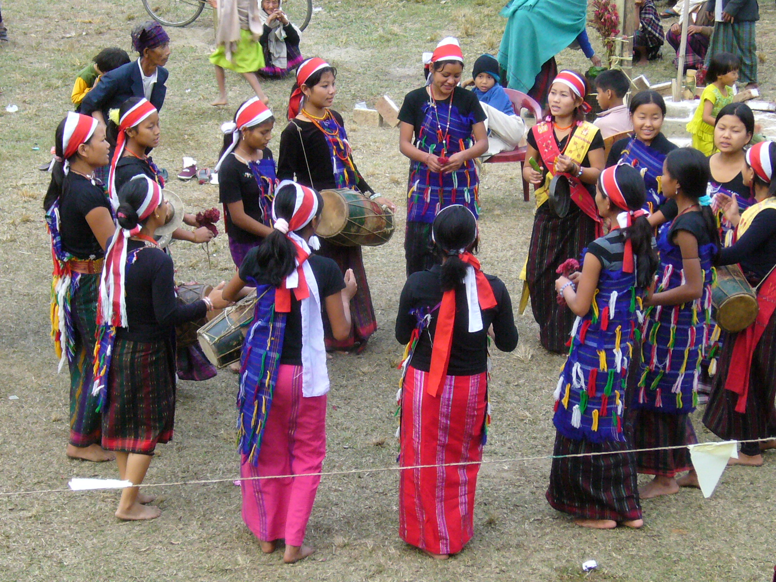 luit-pariya: Dancing to the State: Ethnic Compulsions of the Tangsa in ...