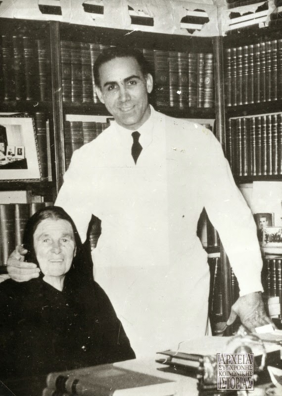 Τέχνης Σύμπαν και Φιλολογία: Γρηγόρης Λαμπράκης, σύμβολο της ...