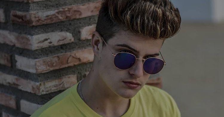 Lovely Boys: Aitor Saez