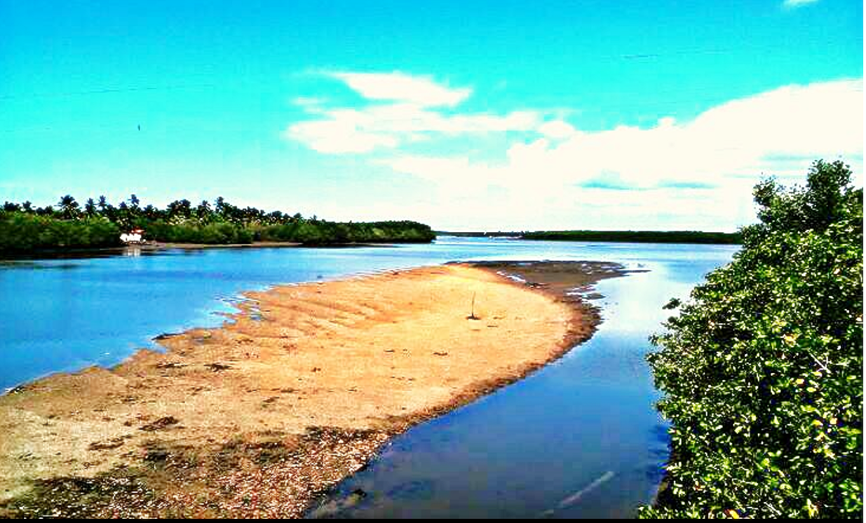 Canavieiras: Rio Cipó, Um dos Rios que Formam a Ilha de Canavieiras