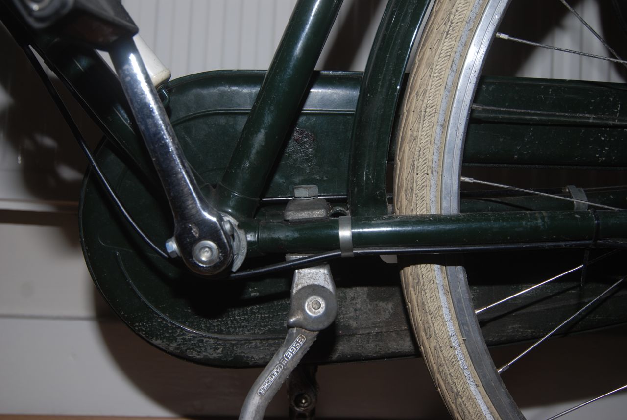 The Smut Pedaller: How effective is a chaincase?