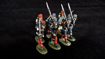 Analogue Hobbies: 40mm Old School Great War Toy Soldiers by John B.
