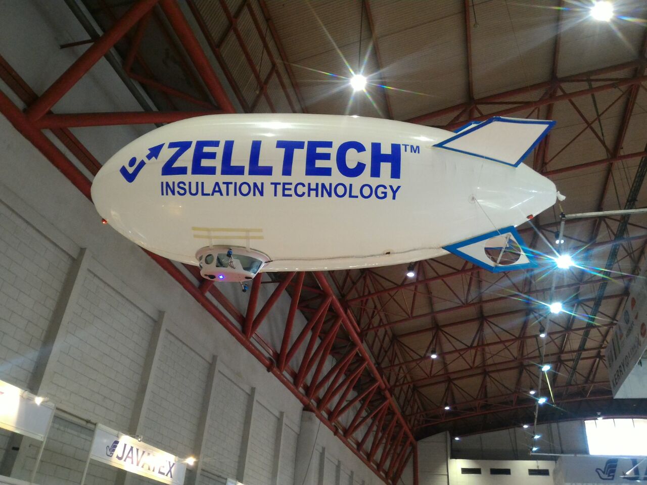 KREASI BALON: Balon Zeppelin Sewa Balon Zeppelin