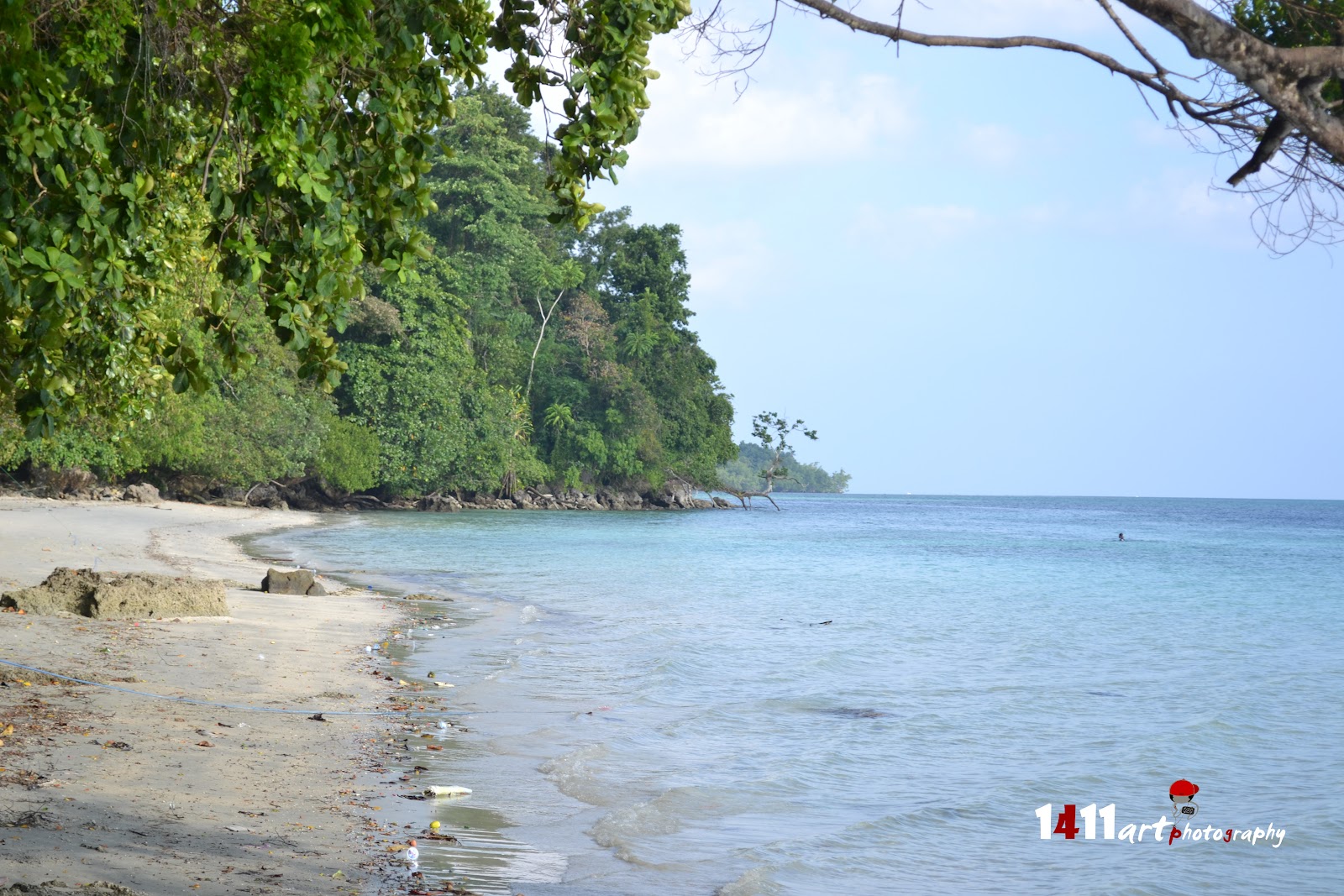 1411art photography: Natsepa beach.