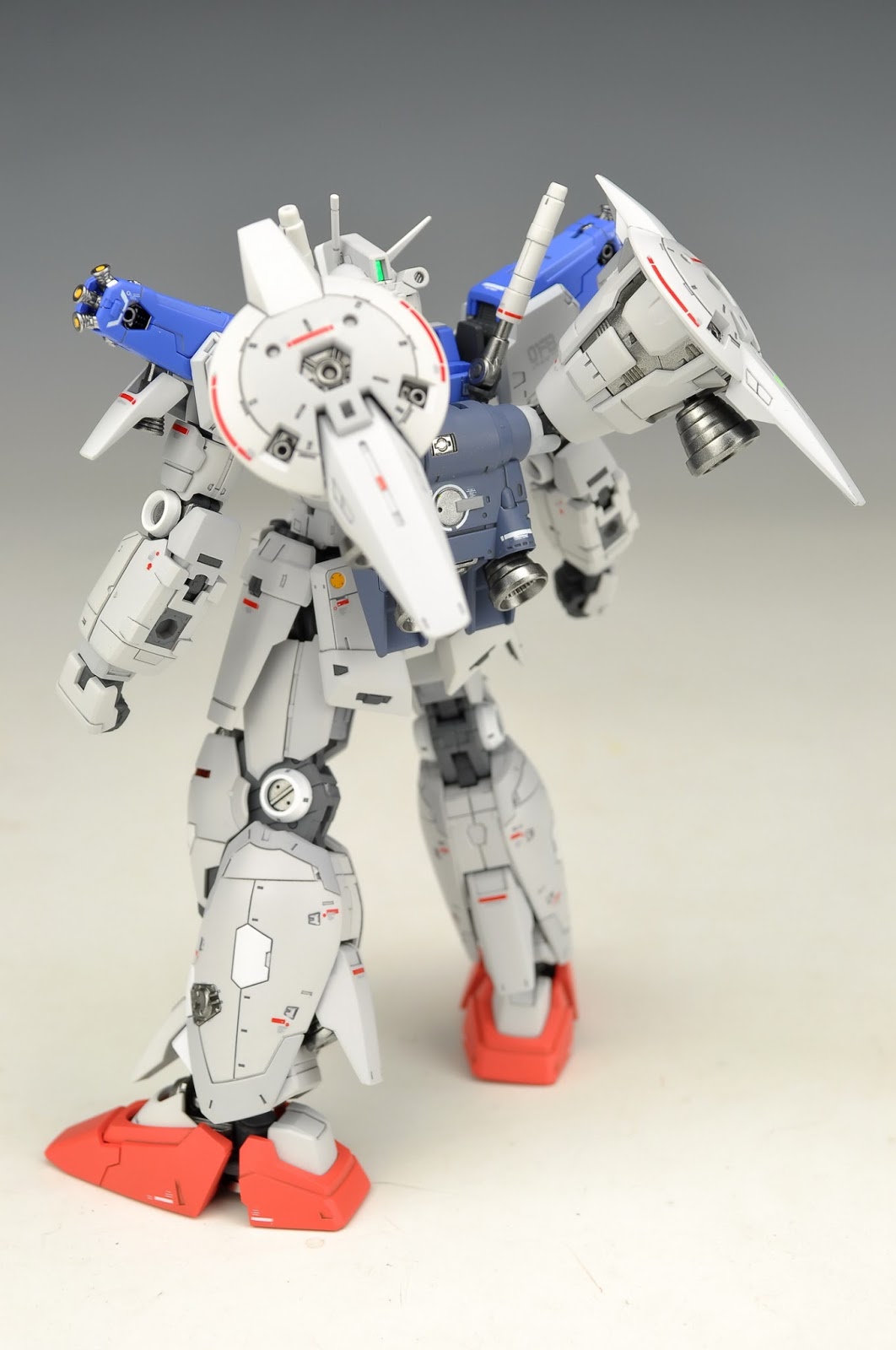 Hobbies Gundam: RG 1/144 RX-78 Gundam GP-01