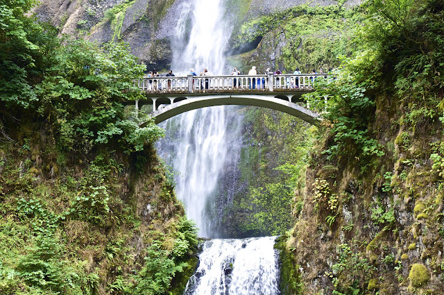 PORTLAND POSSIBLE: Multnomah Falls