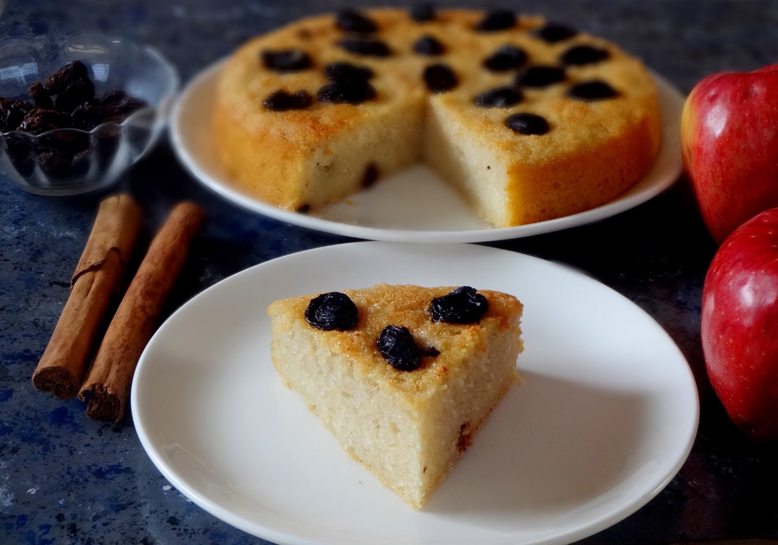 Ambrosia: Apple Semolina Cake