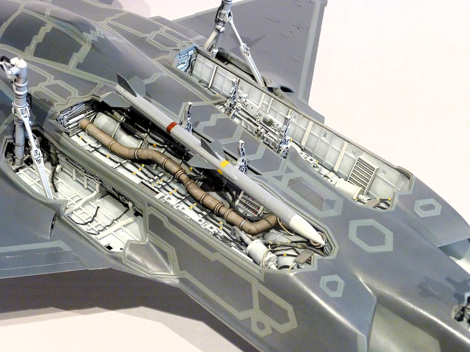 The Modelling News: Build Guide: Italeri’s 1/32 F-35 Part III "Queen of ...
