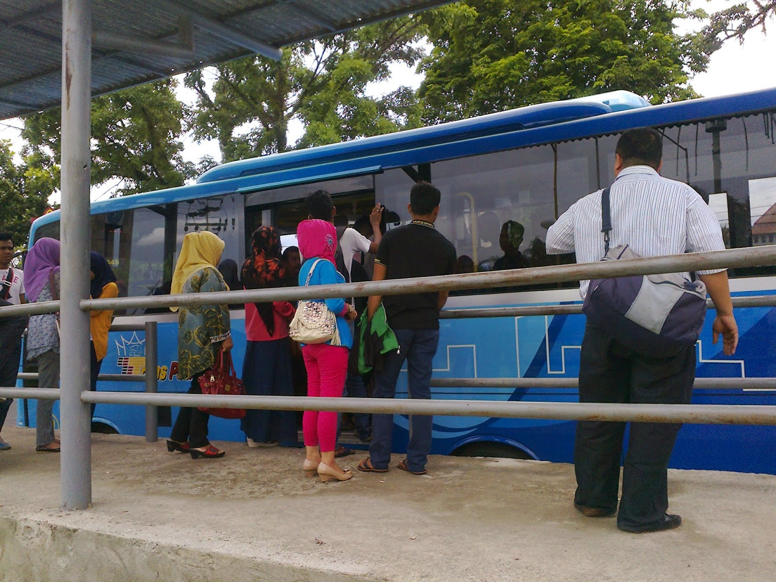 Panduan Lengkap Menggunakan Kendaraan Umum PO Bus dari Kota Padang ke ...