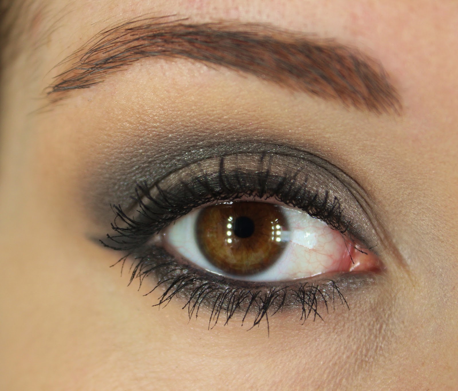 DancingWithDragQueens: Charlotte Ronson All Eye Need in Drea: A Review