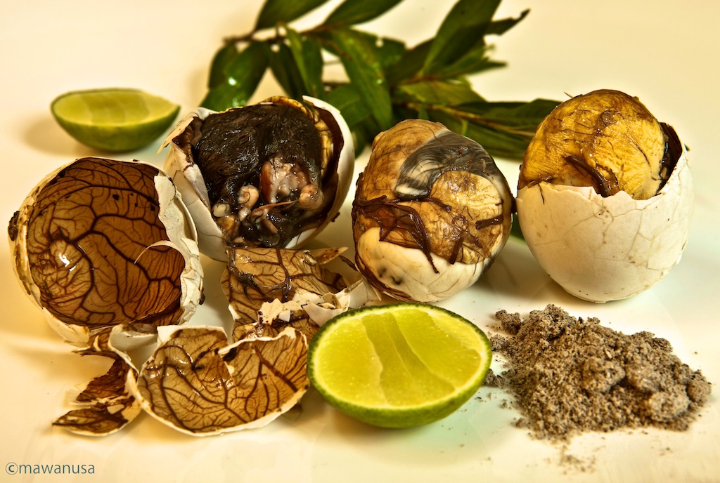 Mawanusa Blog: 'Balut' - Fertilized Duck Egg Embryo