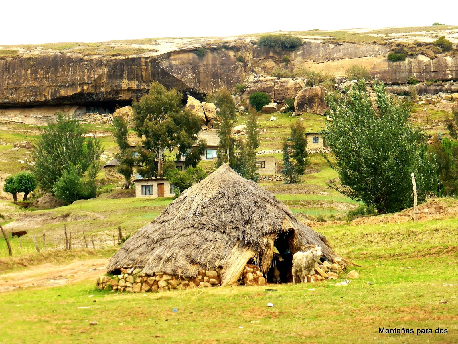 Montañas para dos: TSEHLANYANE NATIONAL PARK - LESOTHO