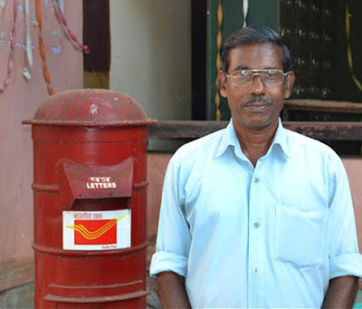 Global Uniforms Journal: Uniform of an Indian postman