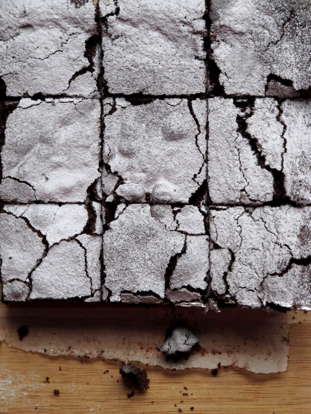 Hunger and Sauce: Sticky ginger and chocolate cake