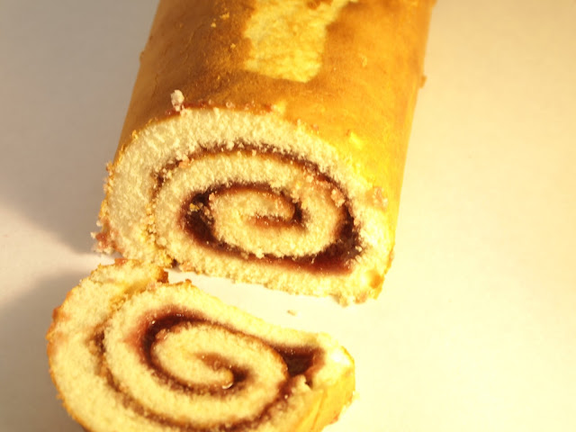 Foxy Foods: Swiss Roll