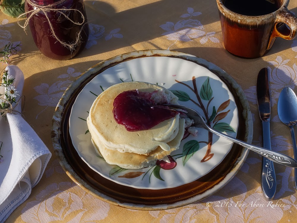 Mountain breakfast - Whispering Pines Homestead