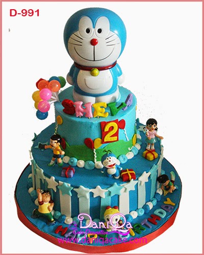 Sweety by Daniqa: Kue ulang tahun Doraemon