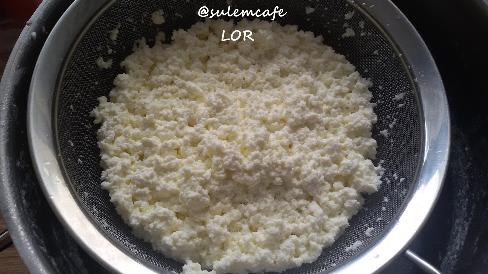Sulem Cafe: EVDE LOR (COTTAGE CHEESE) YAPIMI