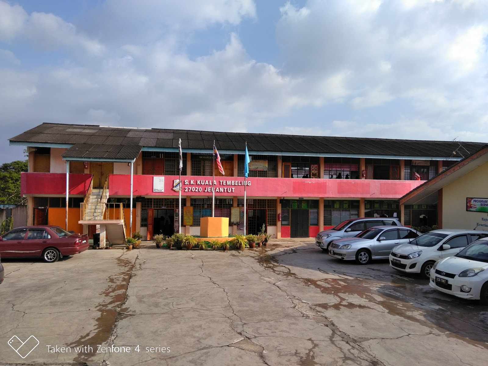 SK KUALA TEMBELING CBA2018: PERSEKITARAN SK KUALA TEMBELING 2018