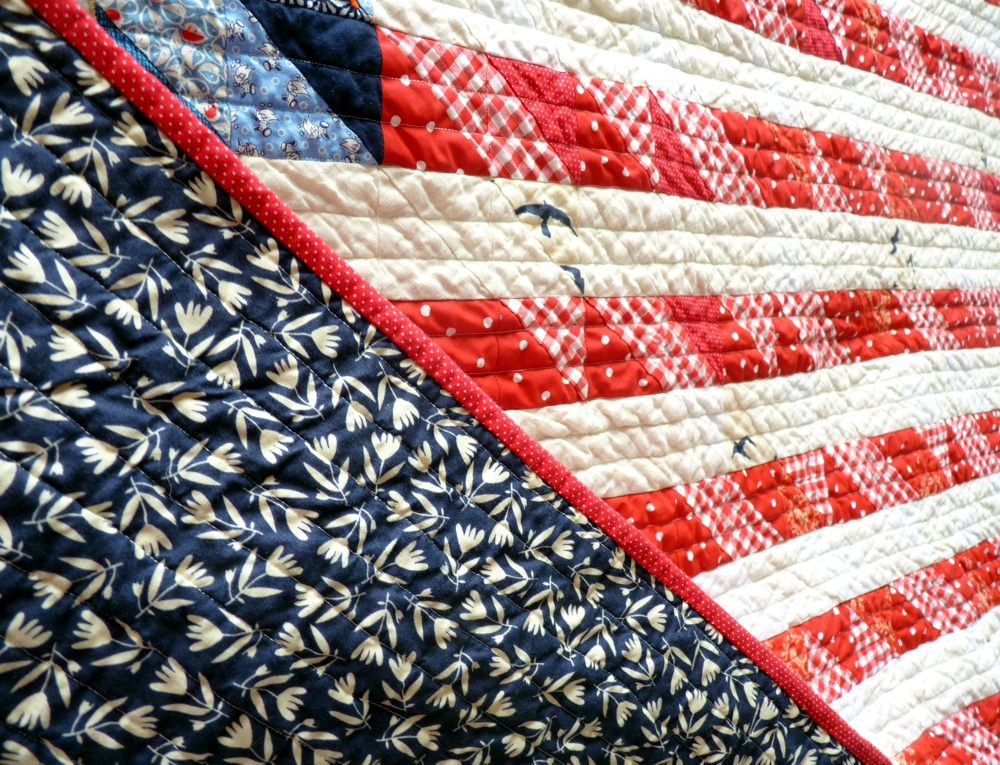 simply crafted colonial american flag quilt with free pattern